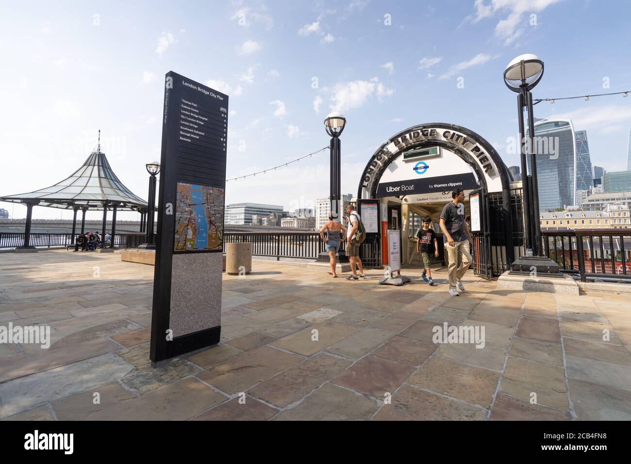 London bridge city pier hi-res stock photography and images - Alamy