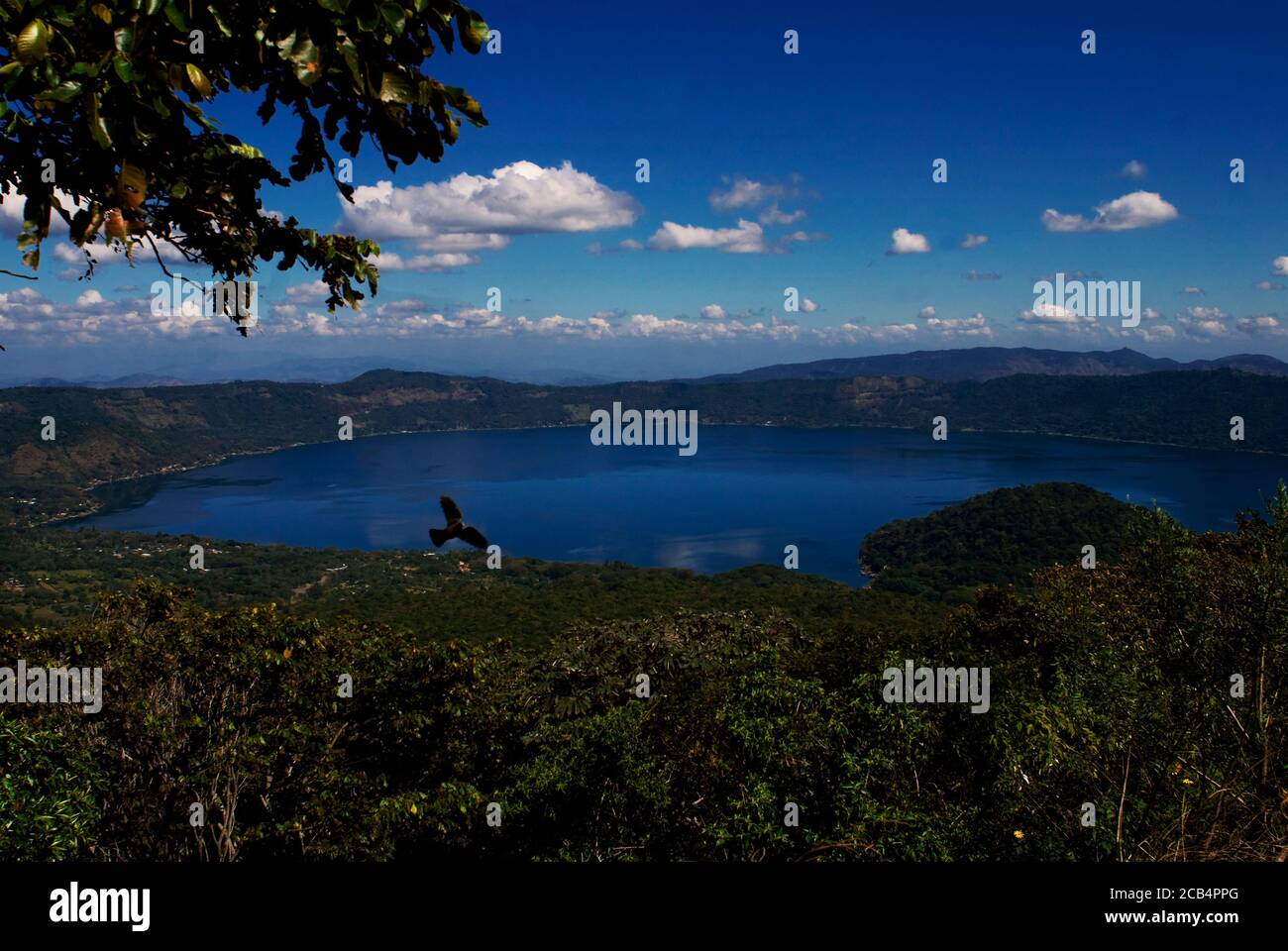 Lago de coatepeque hi-res stock photography and images - Alamy