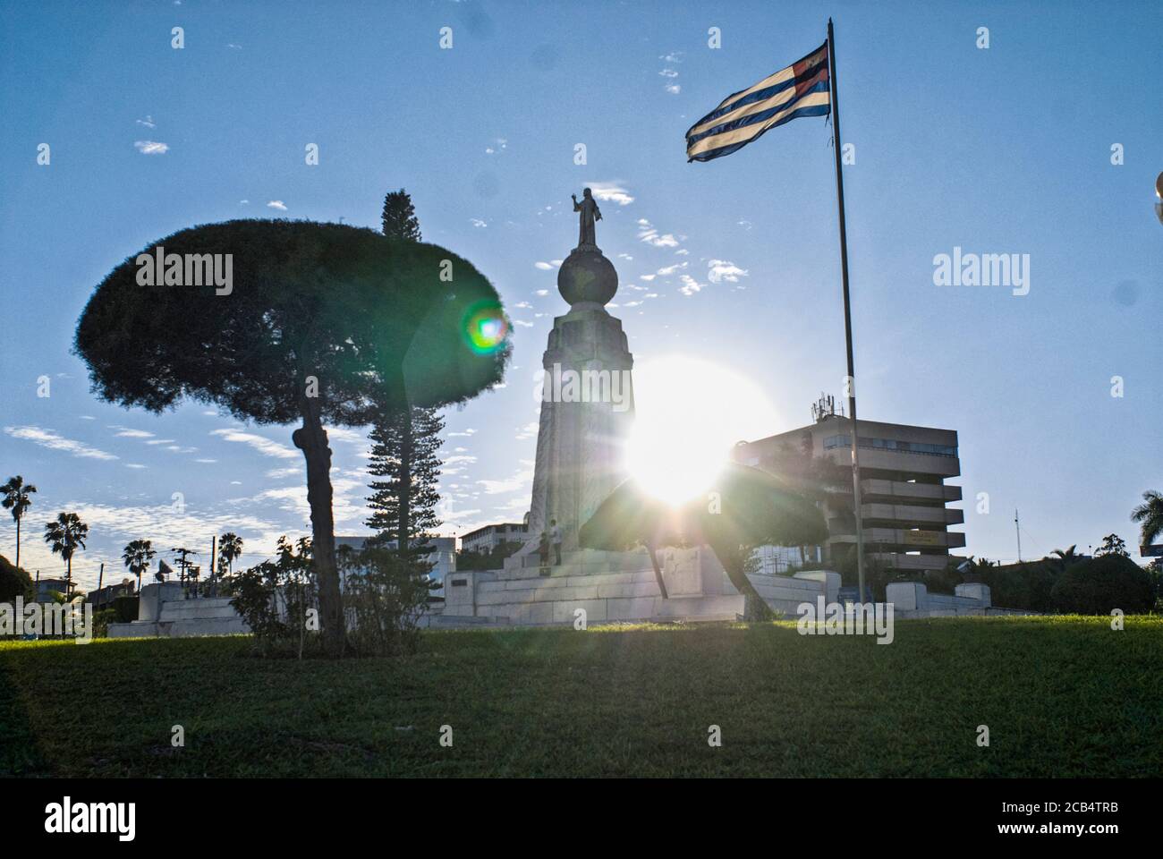 Plaza salvador del mundo hi-res stock photography and images - Alamy