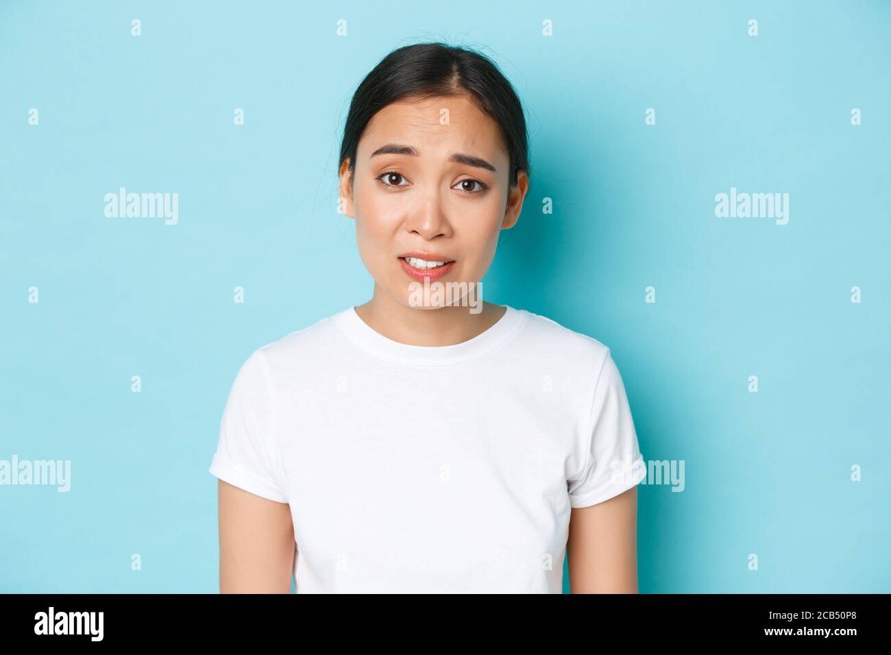 Judgemental expression hi-res stock photography and images - Alamy