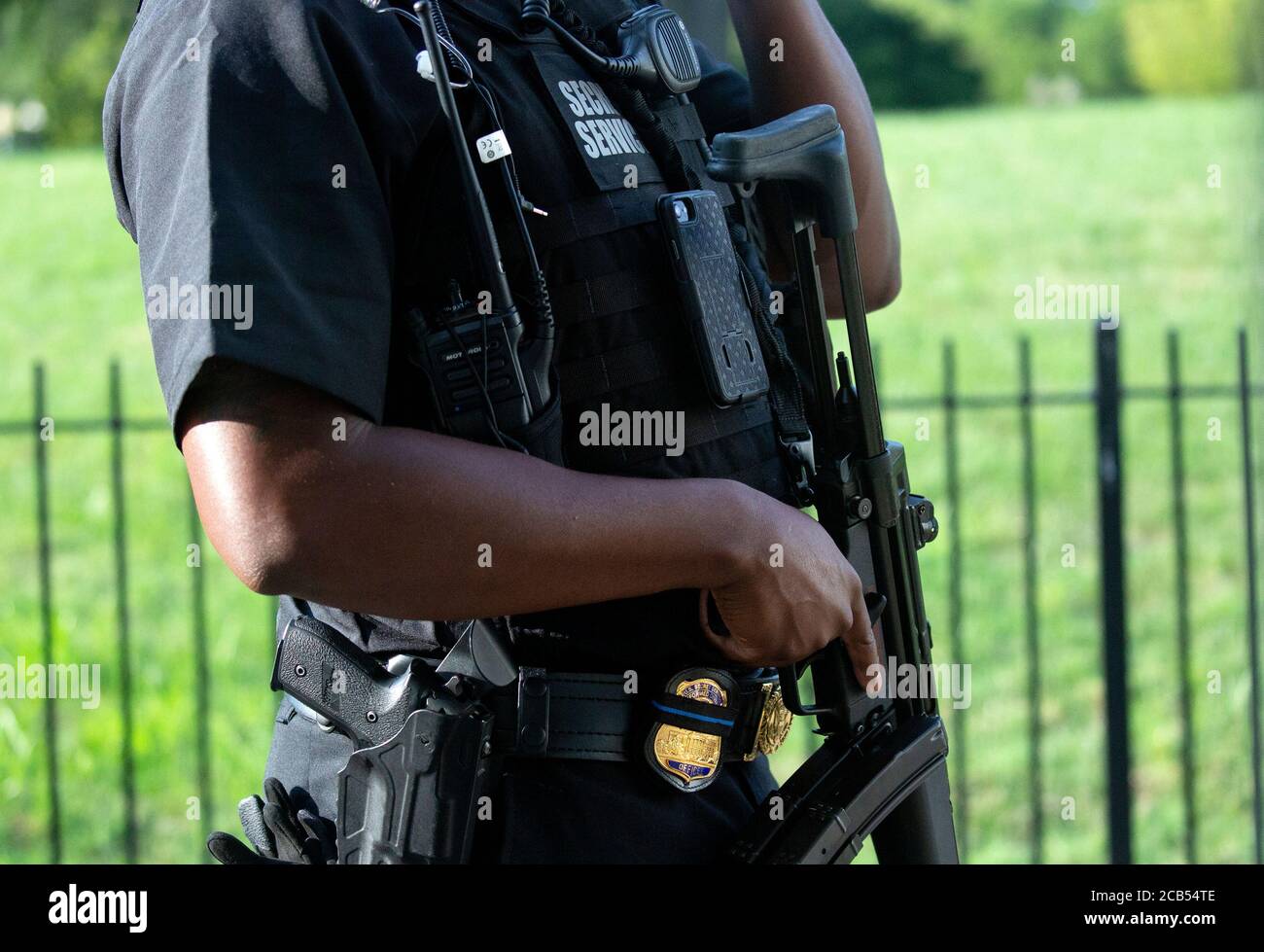 Washington, United States Of America. 10th Aug, 2020. A Secret Service ...