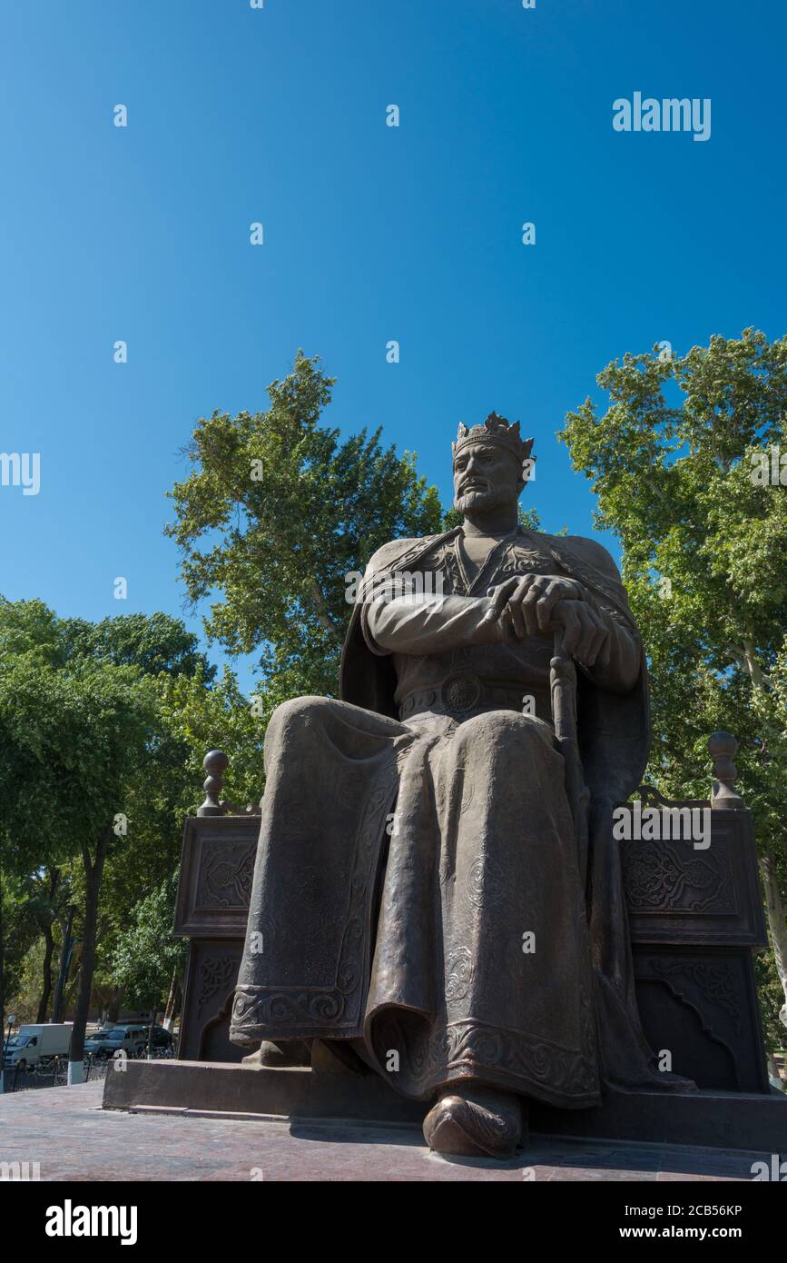 Samarkand, Uzbekistan - Statue of Amir Timur in Samarkand, Uzbekistan ...
