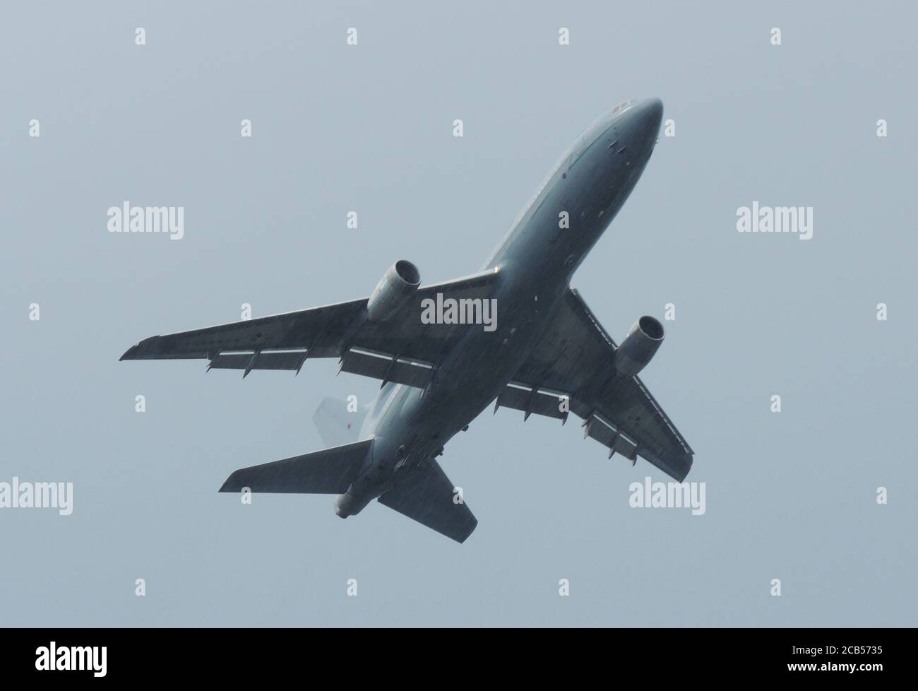 Lockheed tristar raf tanker aircraft hi-res stock photography and ...