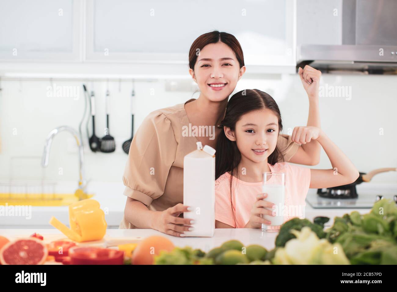 Child kitchen milk hi-res stock photography and images - Alamy