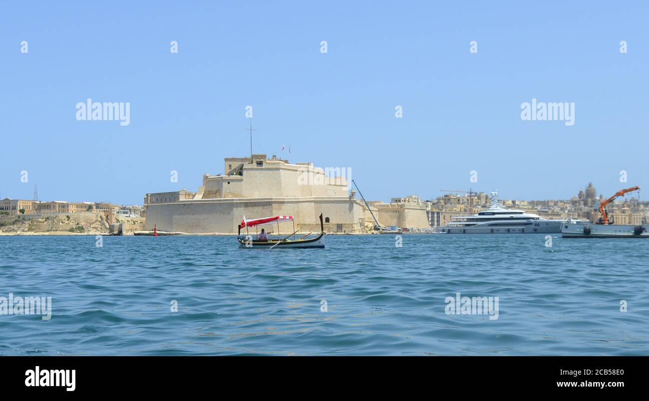 A view of the Grand Harbour and Fort St. Angelo in Birgu , Malta Stock ...