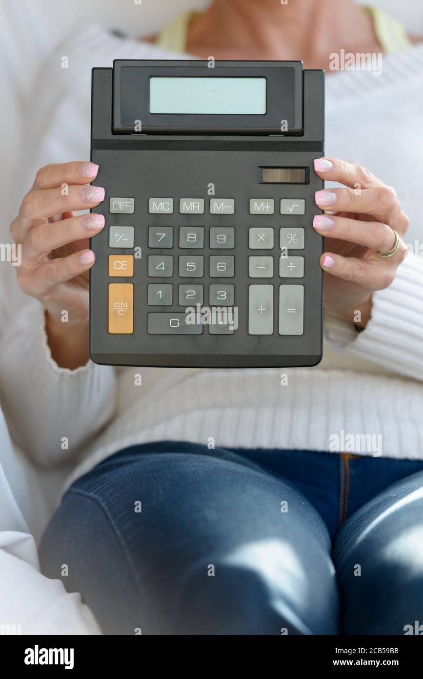 Female hands count calculator hi-res stock photography and images - Alamy