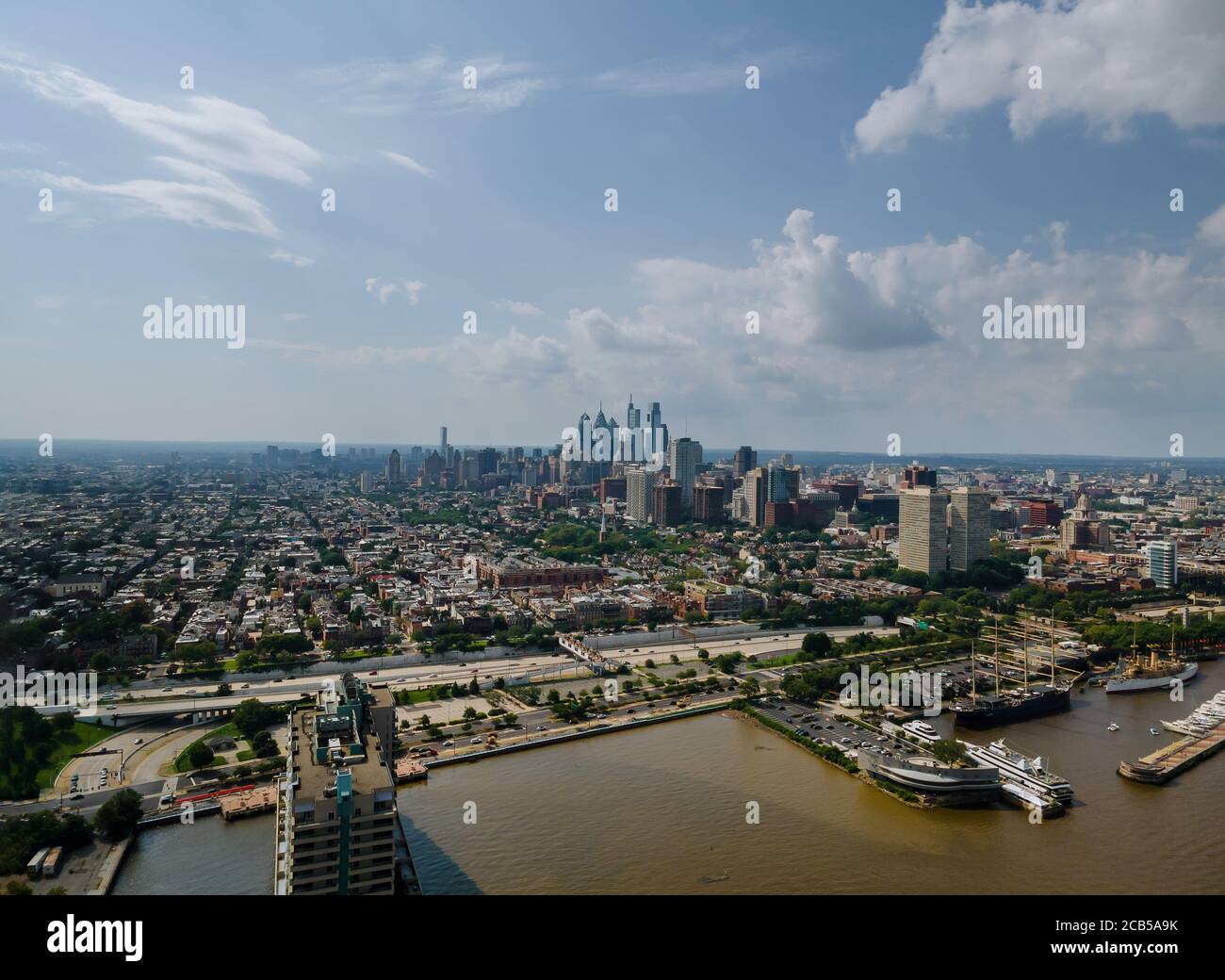 Cityscape of Philadelphia skyscraper skylines building along river in ...