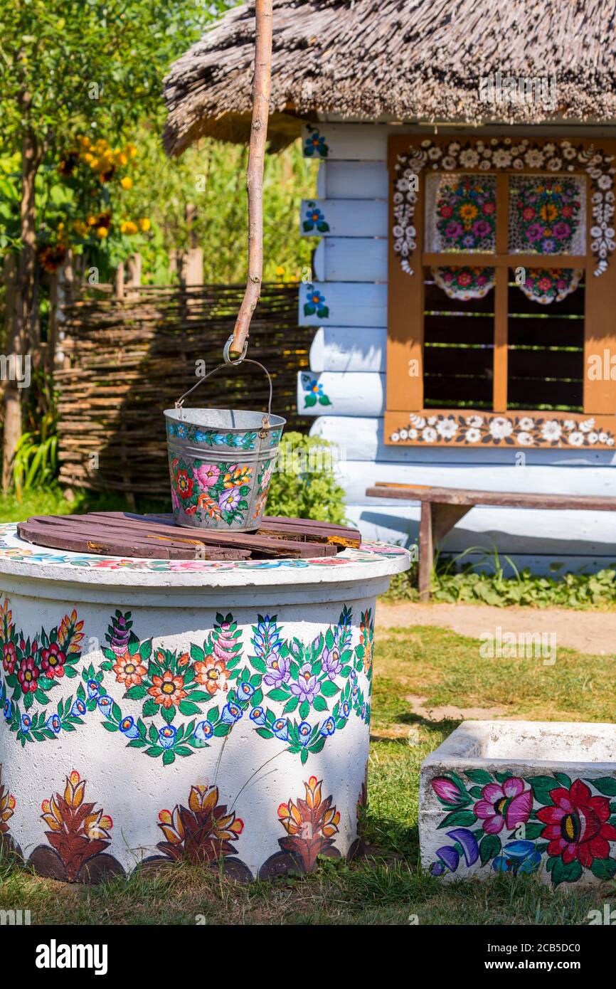 Painted village zalipie poland hi-res stock photography and images - Alamy
