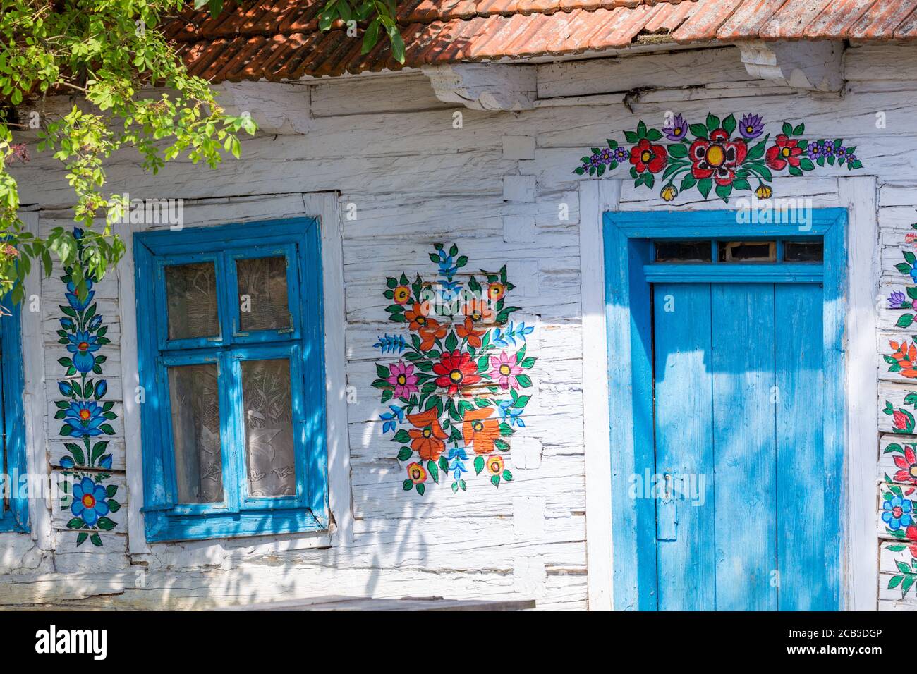 Painted village zalipie poland hi-res stock photography and images - Alamy