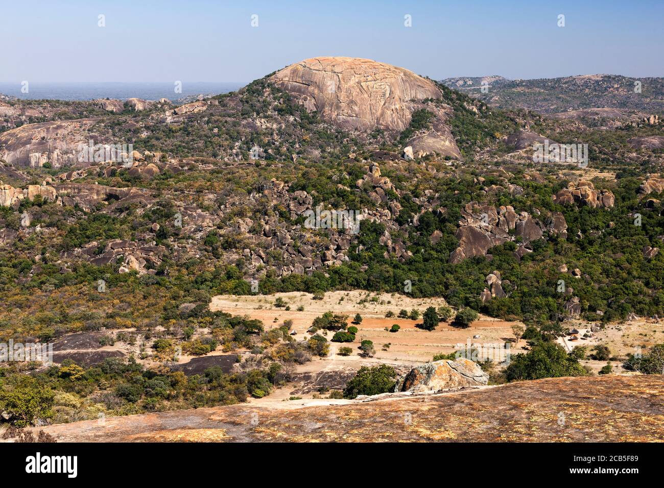Zimbabwe village hi-res stock photography and images - Alamy