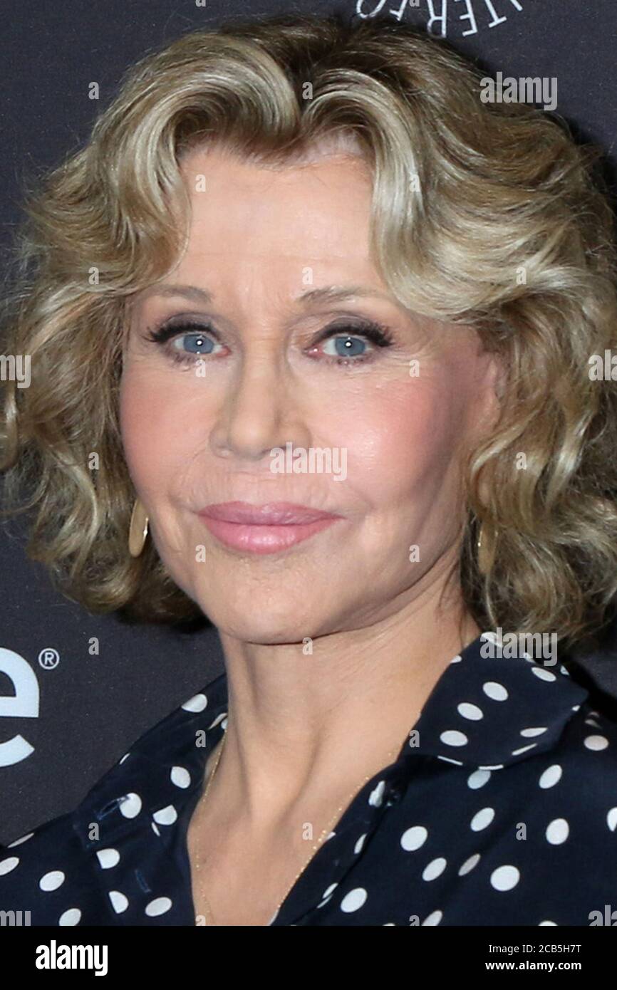 Grace and frankie jane fonda hi-res stock photography and images - Alamy