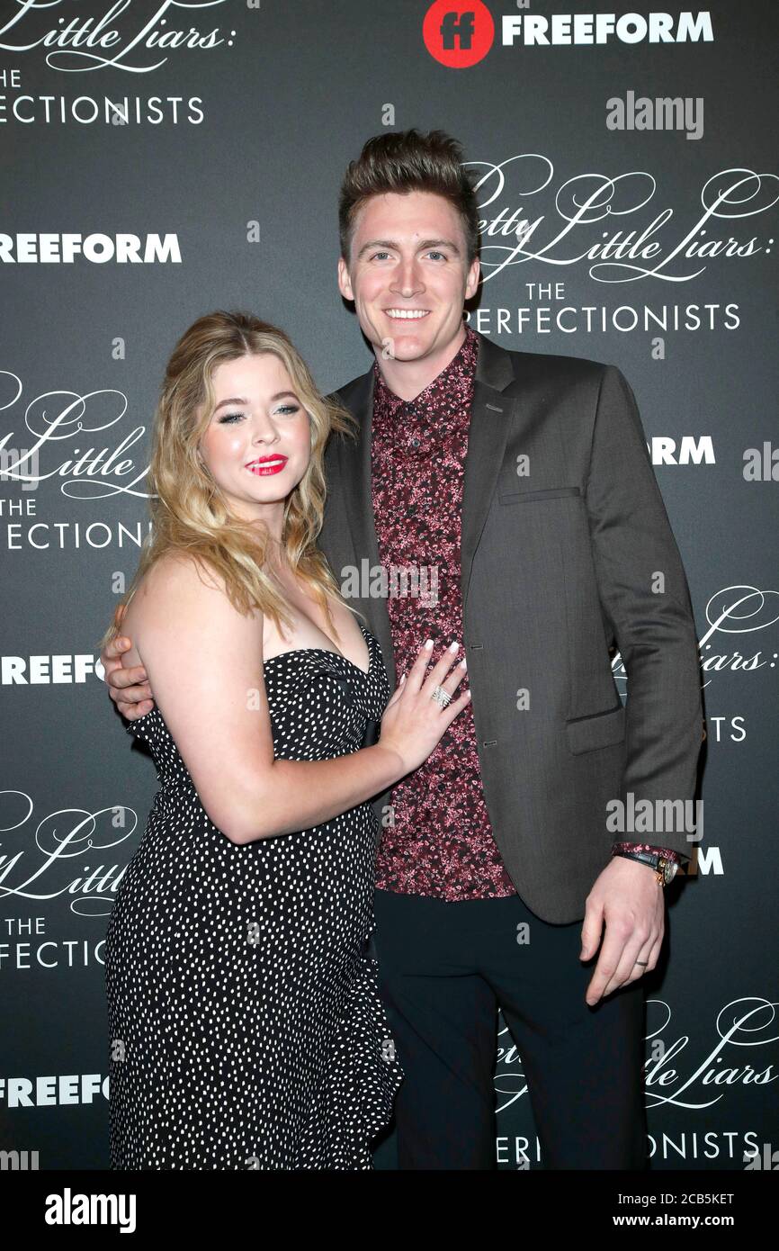 LOS ANGELES - MAR 15: Sasha Pieterse, Hudson Sheaffer at the "Pretty ...