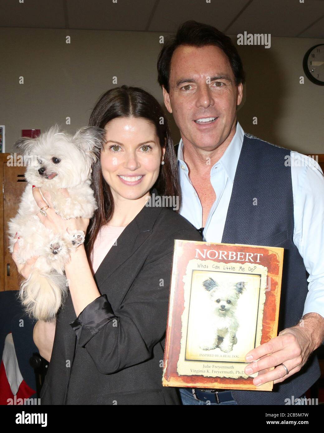 LOS ANGELES - MAR 1: Norbert, Julie Steines, Mark Steines at the Read ...