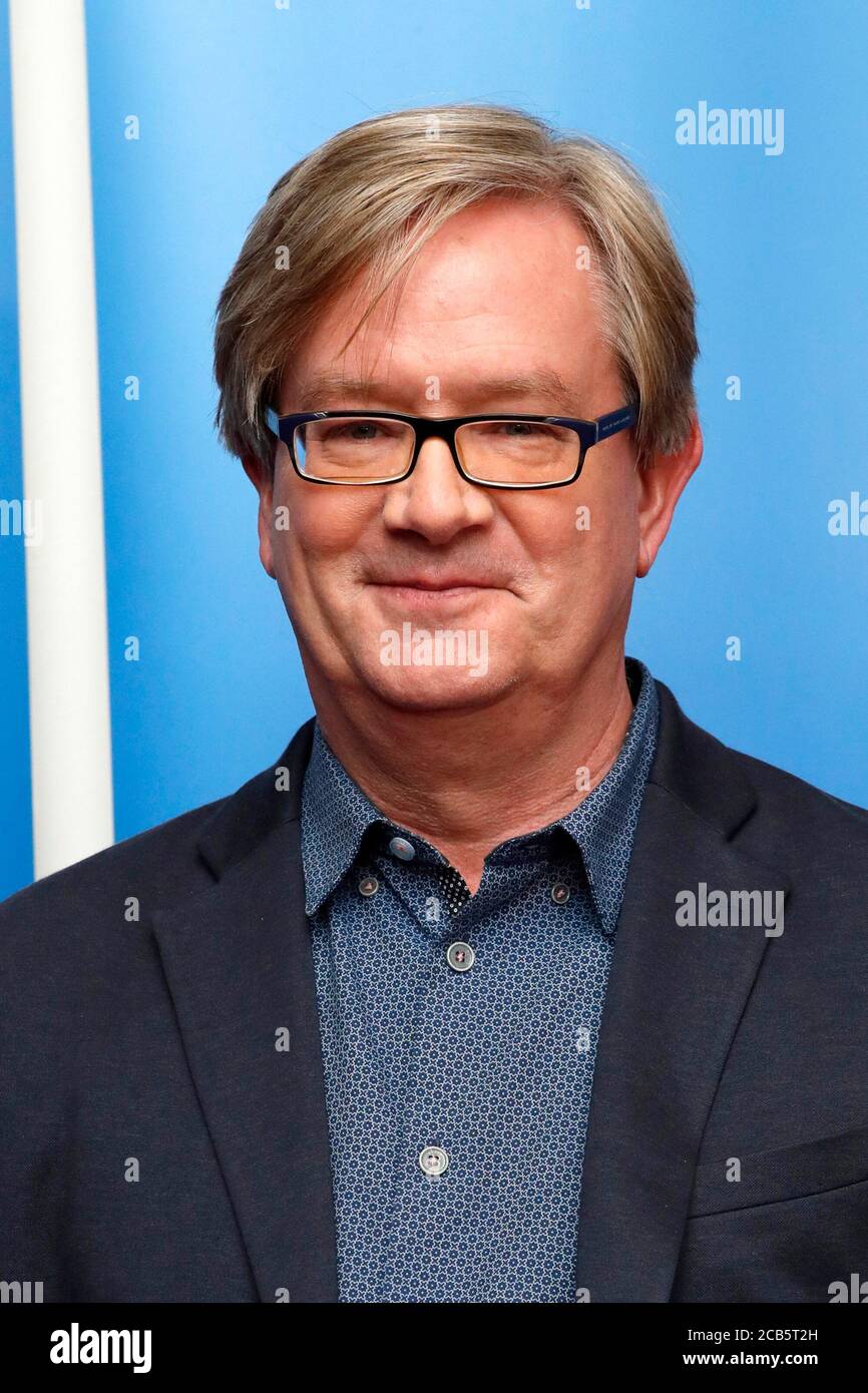 LOS ANGELES - MAR 5: Mark McKinney at the "Superstore" For Your ...