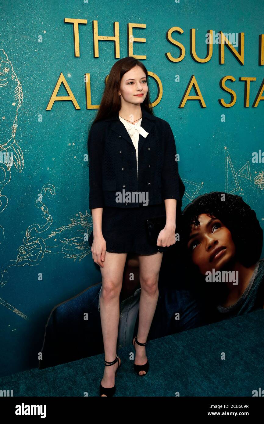 LOS ANGELES - MAY 13: Mackenzie Foy at the "The Sun Is Also A Star ...