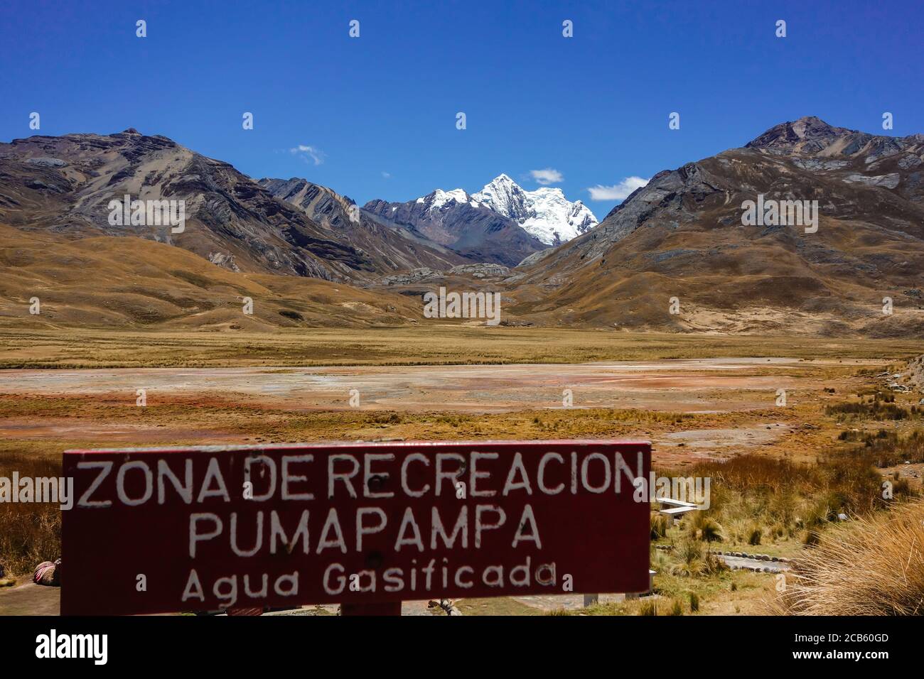 HUAR, PERU - Nov 26, 2019: `Pumapampa Recreation Zone, sparkling water ...