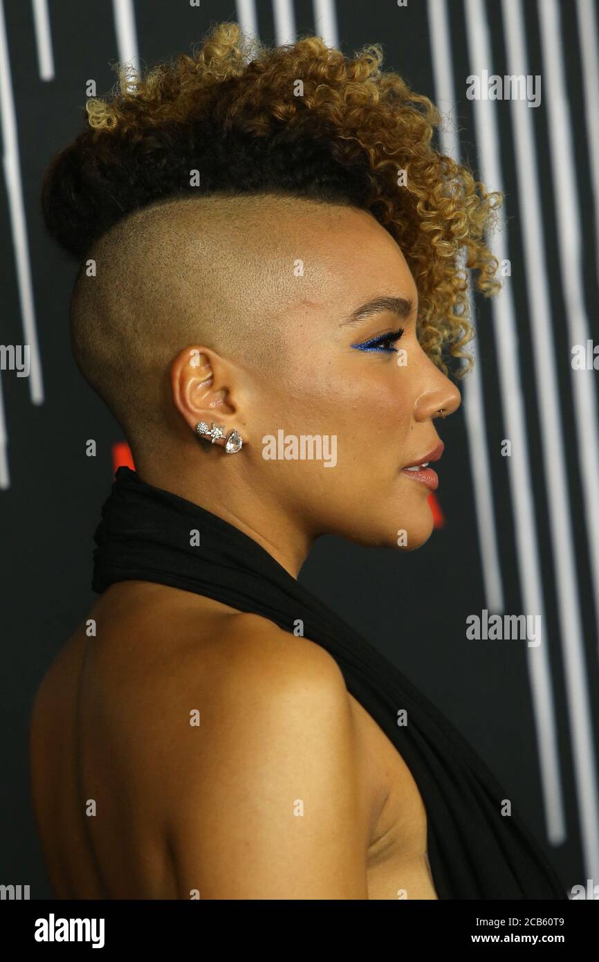 LOS ANGELES - FEB 12: Emmy Raver-Lampman at the "The Umbrella Academy ...