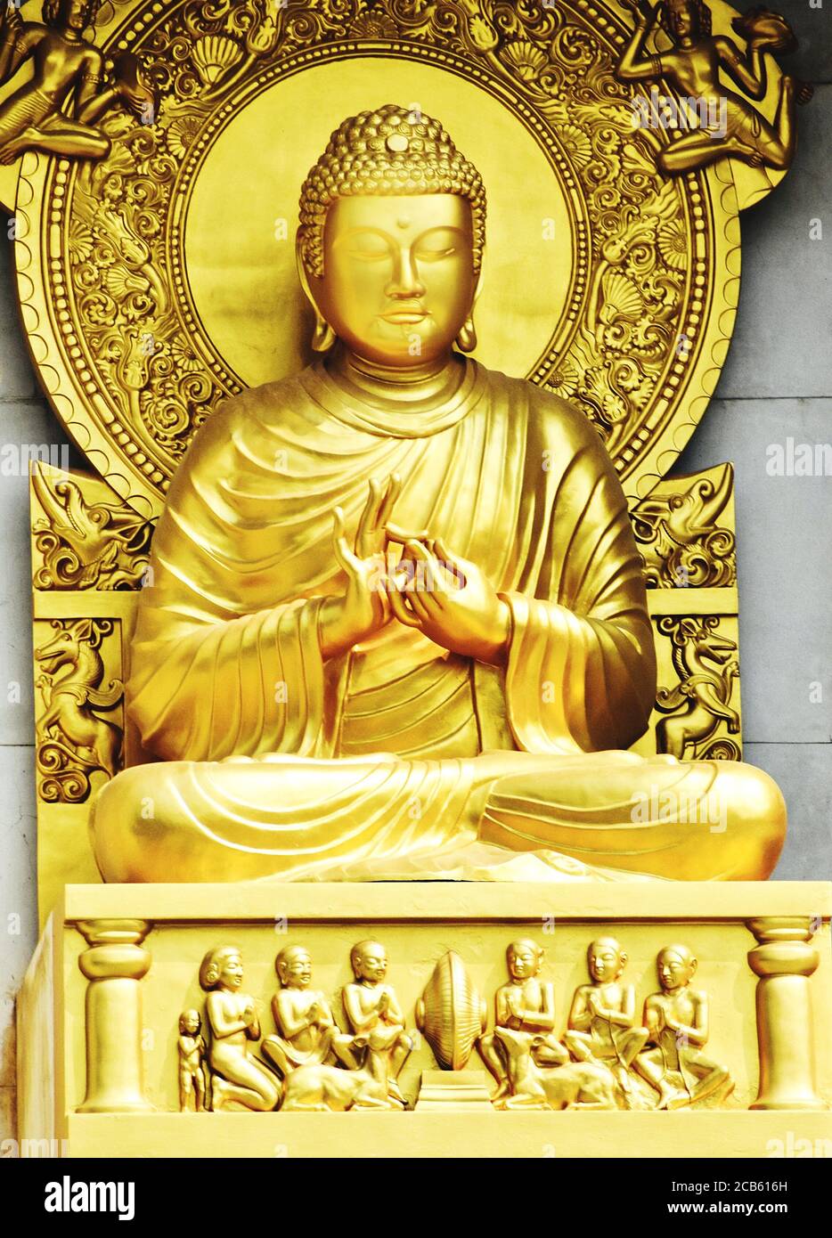 Buddha - Worshiper of non-violence Stock Photo - Alamy