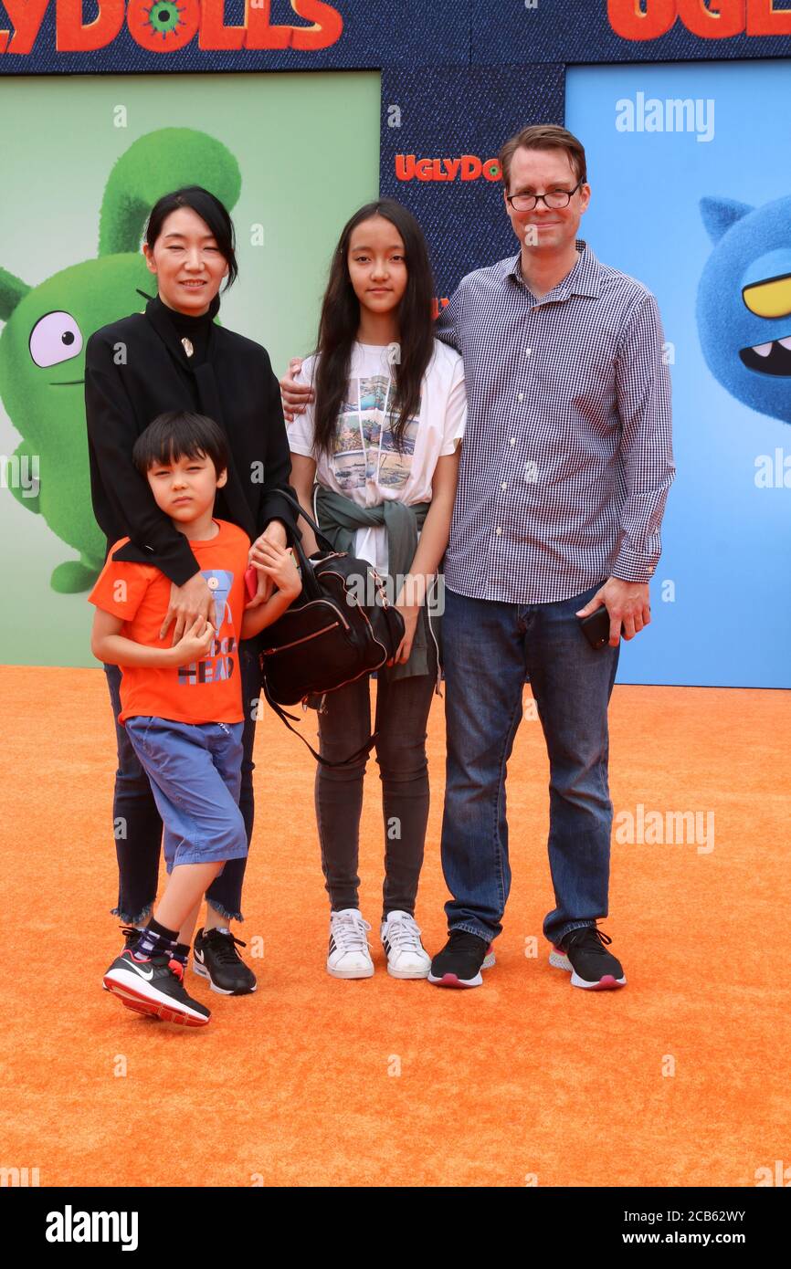 LOS ANGELES - APR 27: Sun-Min Kim, David Horvath, Family at the ...