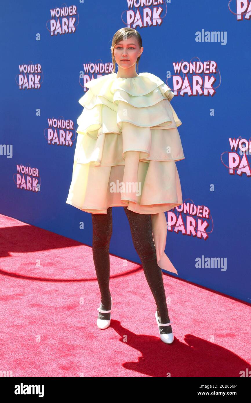 LOS ANGELES - MAR 10: Grace Vanderwaal at the Wonder Park Premiere at ...
