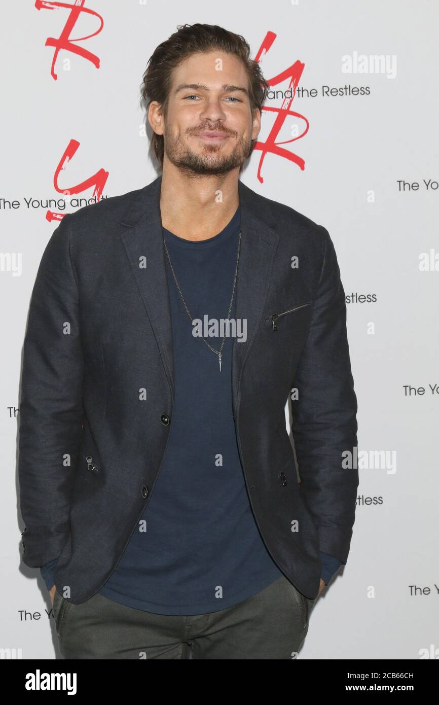LOS ANGELES - JUN 23: Tyler Johnson at the Young and The Restless Fan ...