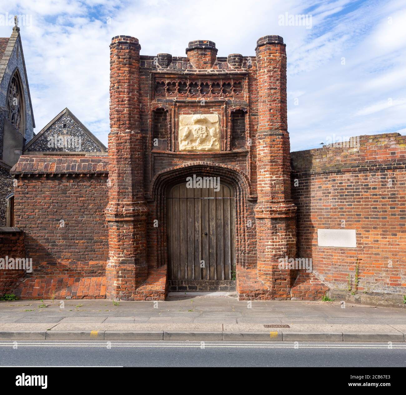 Red brick Tudor gateway Wolsey's Gate, Ipswich, Suffolk, England, UK ...