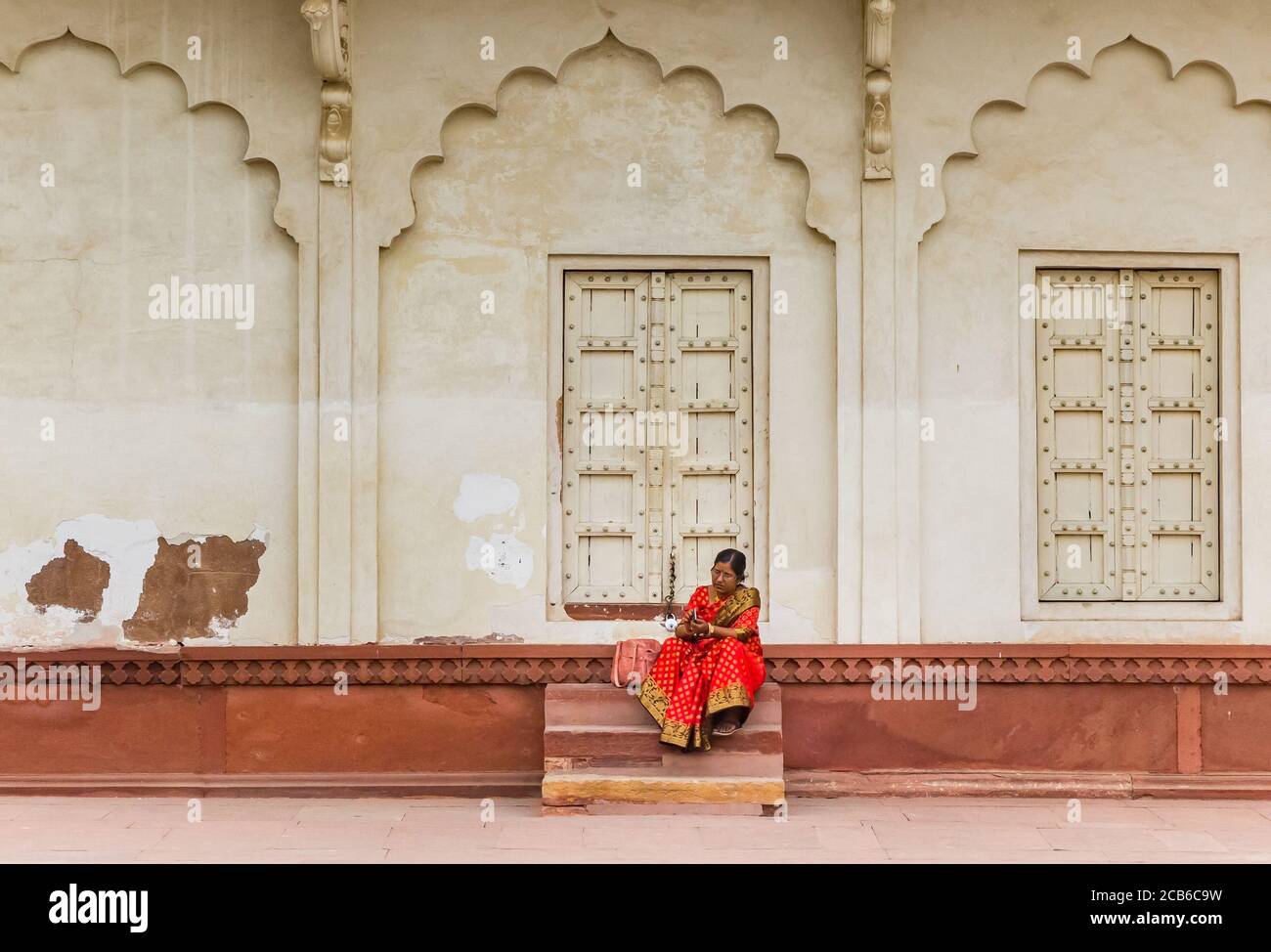 Indian woman in agra hi-res stock photography and images - Alamy