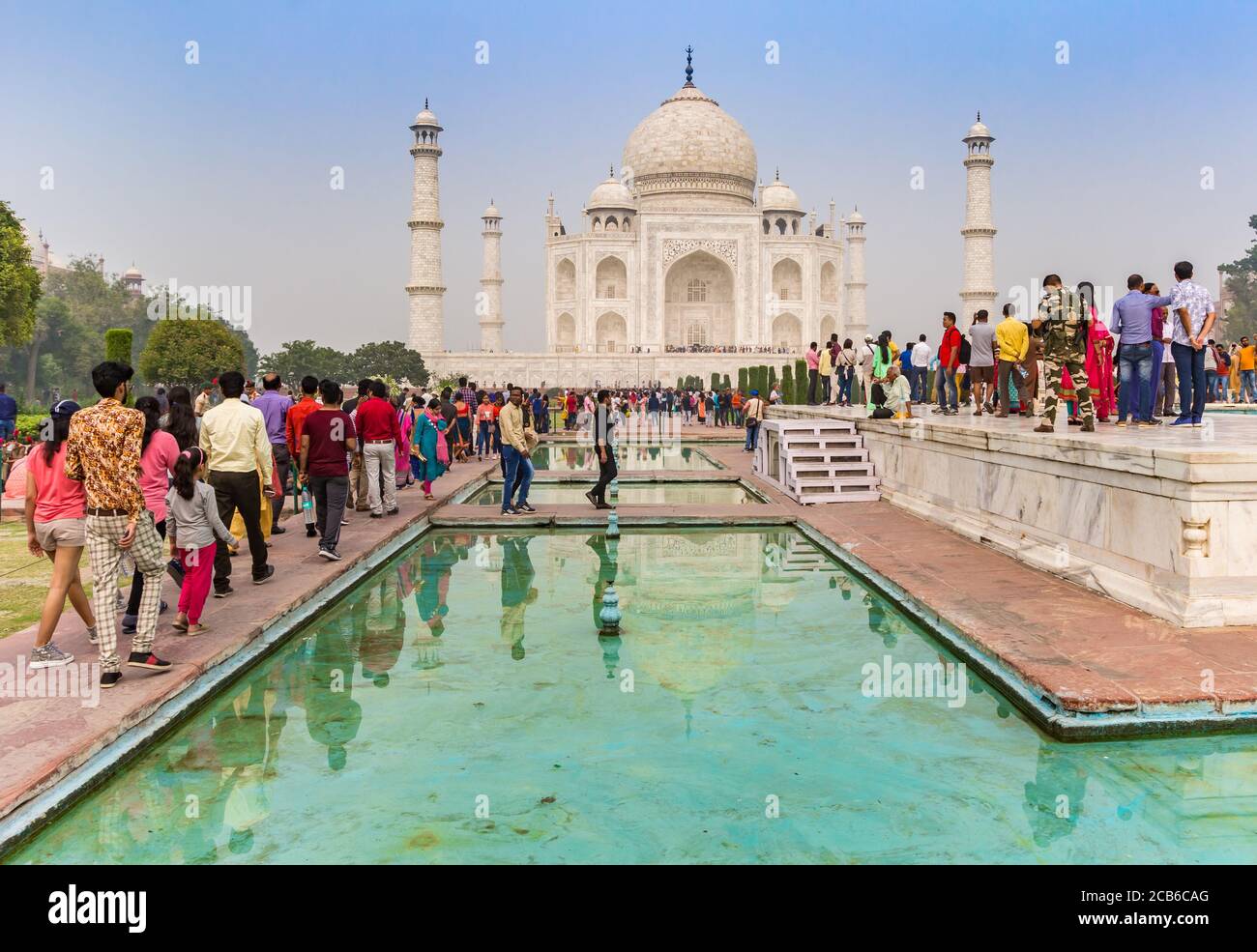 Tourists admiring the Taj Mahal from the viewing platform in Agra ...