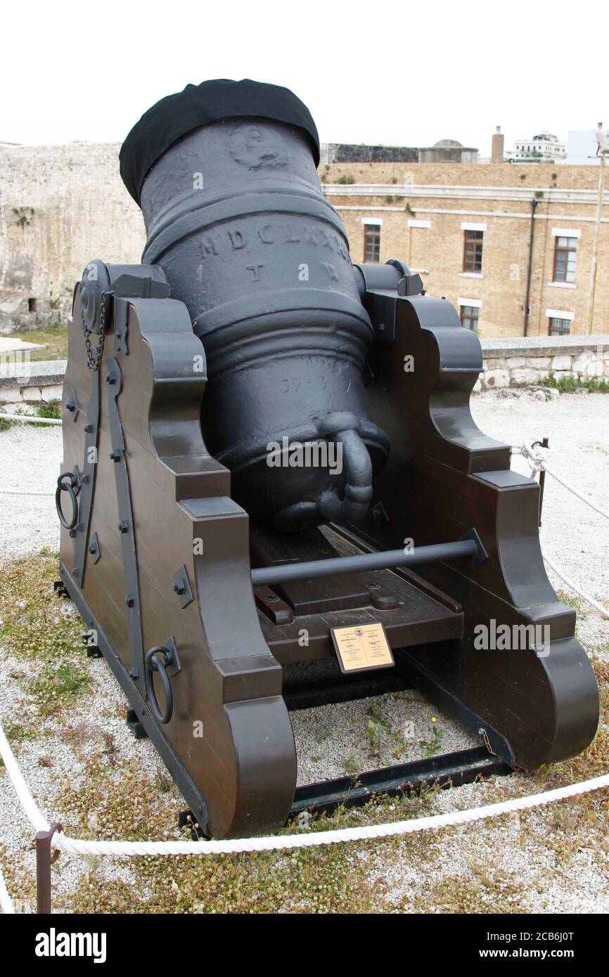 Large Bore Cast Iron Cannon Stock Photo - Alamy