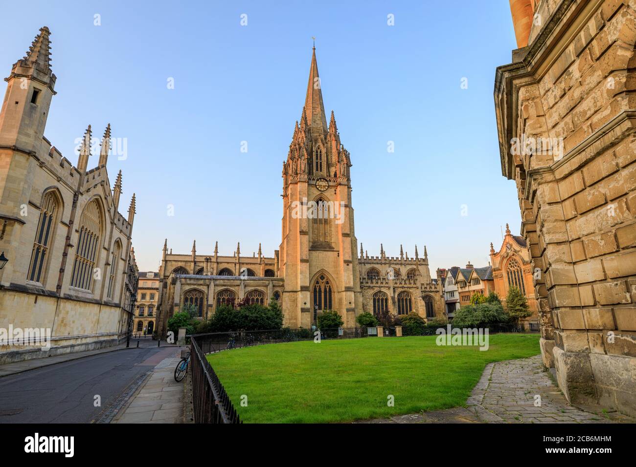 University Church of St Mary the Virgin in Oxford at sunrise with no ...