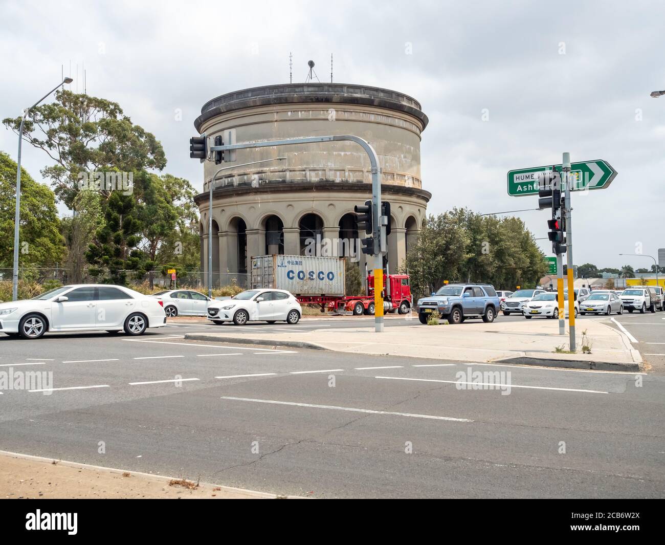 Bankstown Reservoir Busy Intersection on a cloudy summer afternoon ...