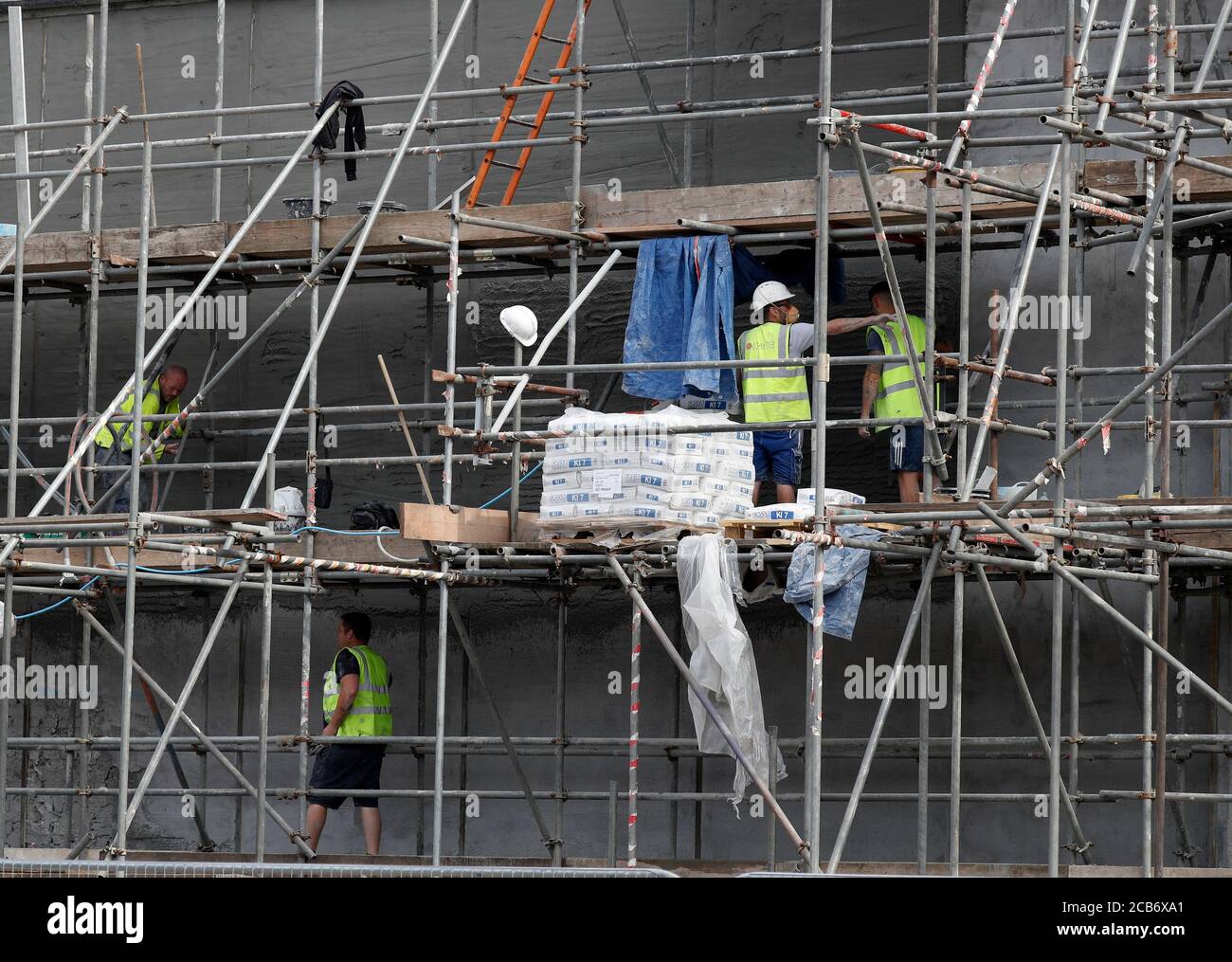 Fallen construction scaffolding hi-res stock photography and images - Alamy