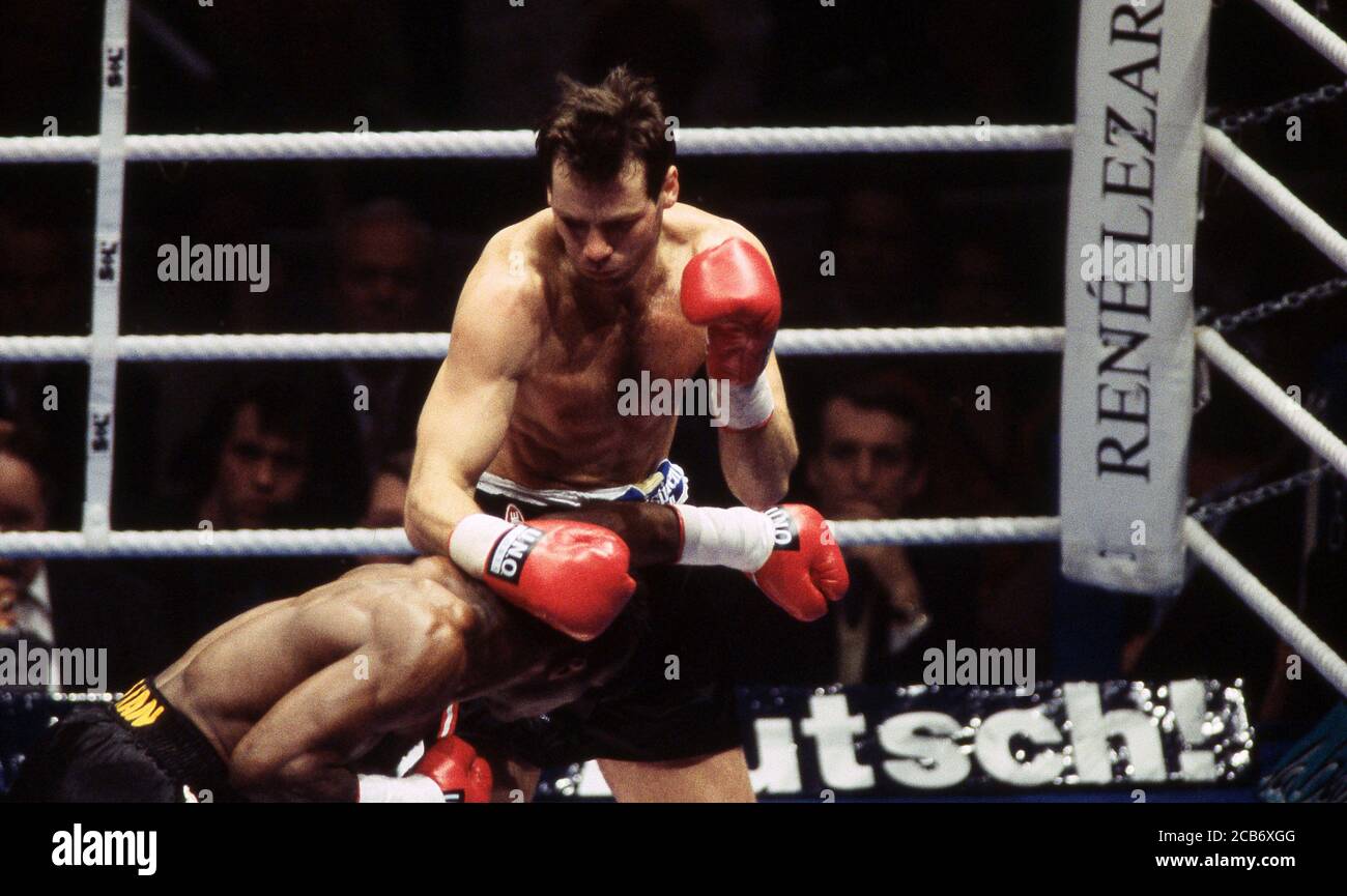 Deutschland. 09th Aug, 2020. firo: 11.02.1995, 1995, 95 Boxing, men ...