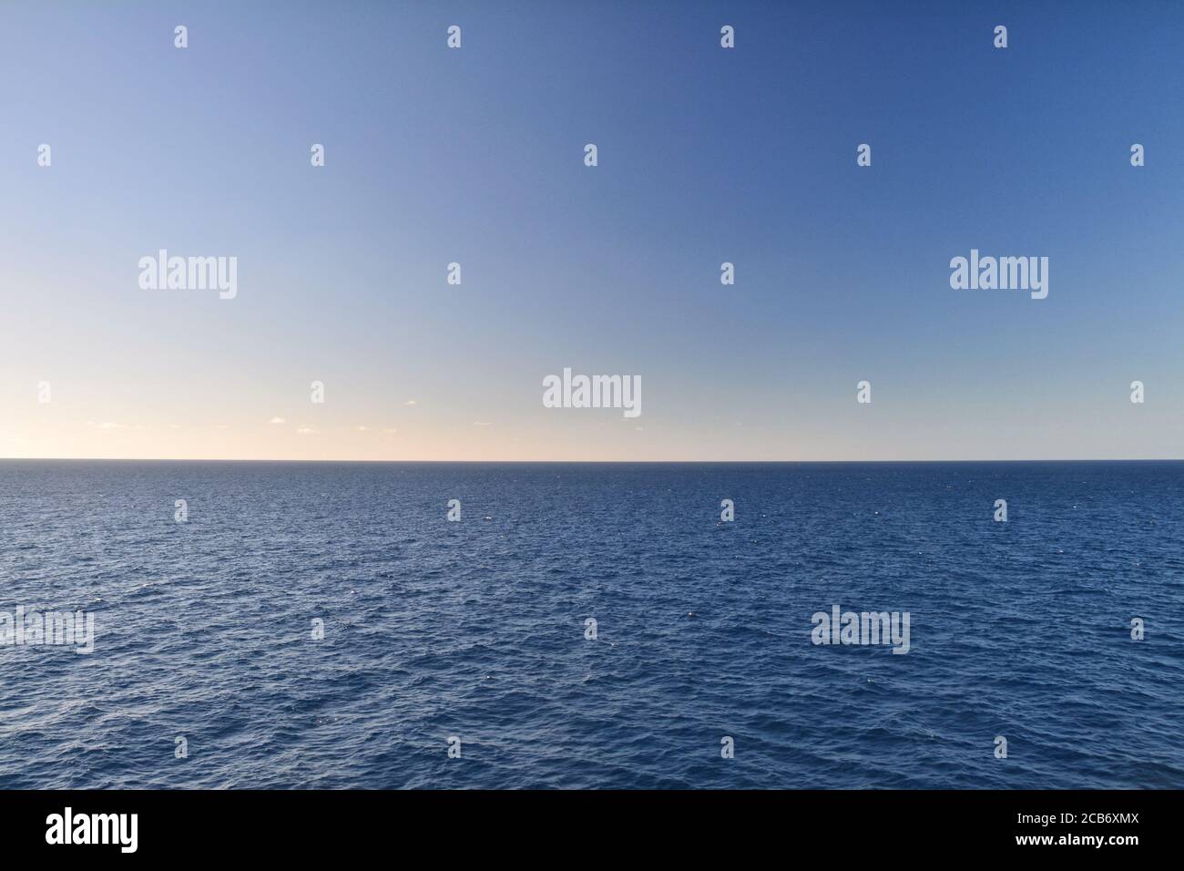 Peaceful ocean view hi-res stock photography and images - Alamy