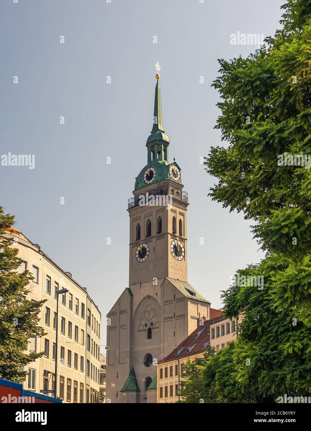 Munich alter peter tower hi-res stock photography and images - Alamy
