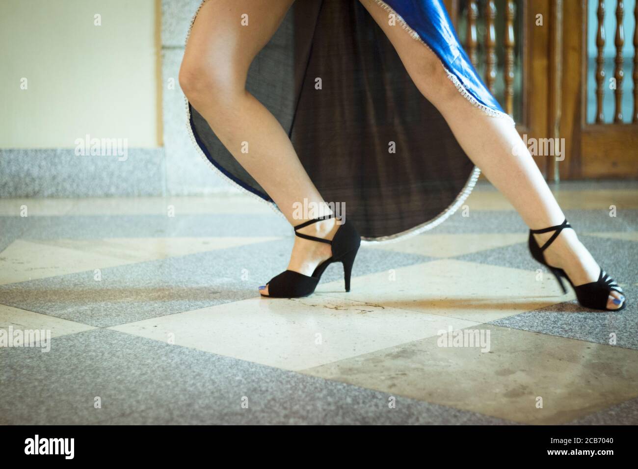 Tango dancers feet hi-res stock photography and images - Alamy