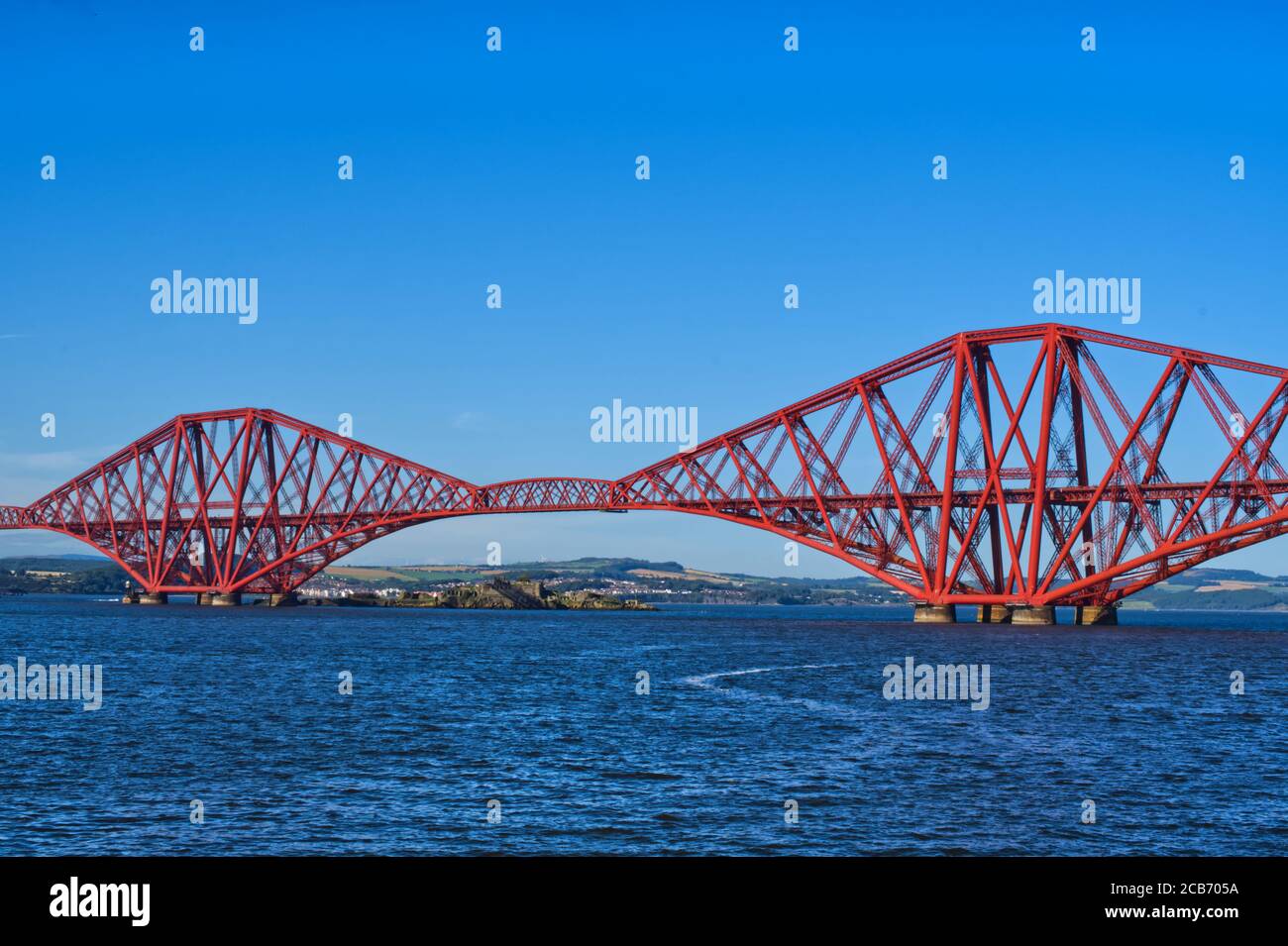 Cantilever railway bridge over across the firth of forth in hi-res ...