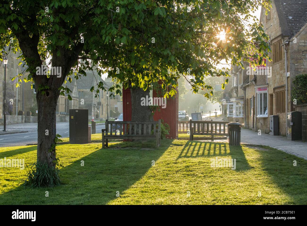 Beautiful English village, Broadway Stock Photo - Alamy