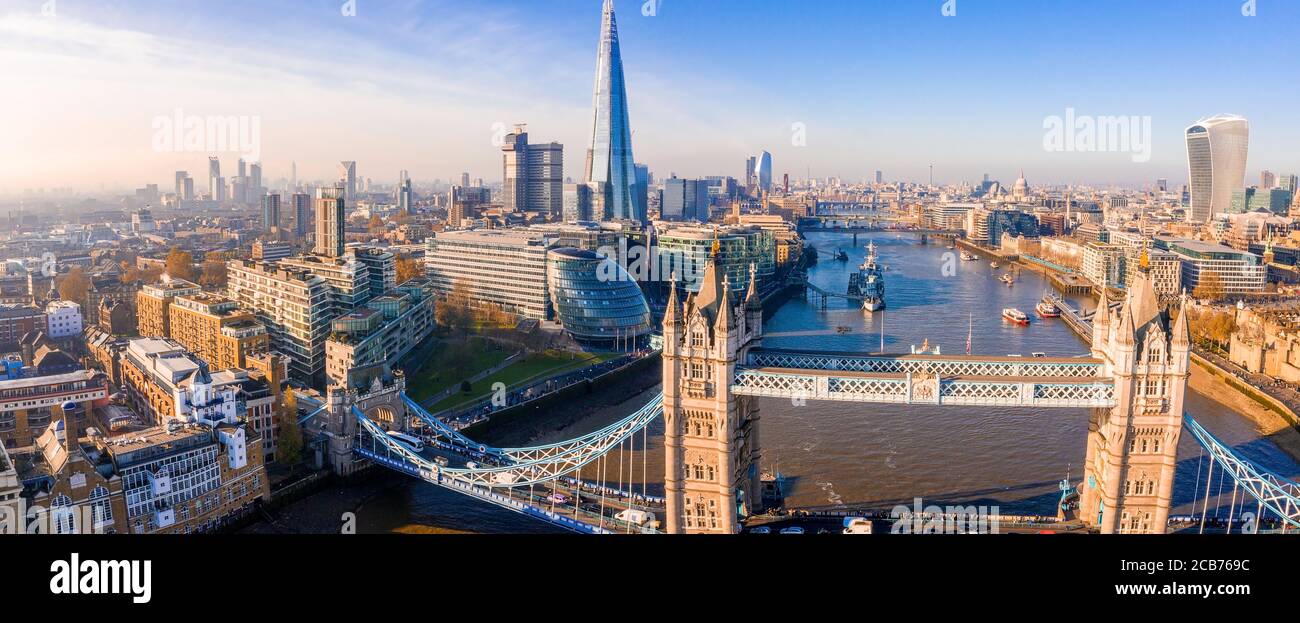 Thames river, aerial, birds eye view hi-res stock photography and ...
