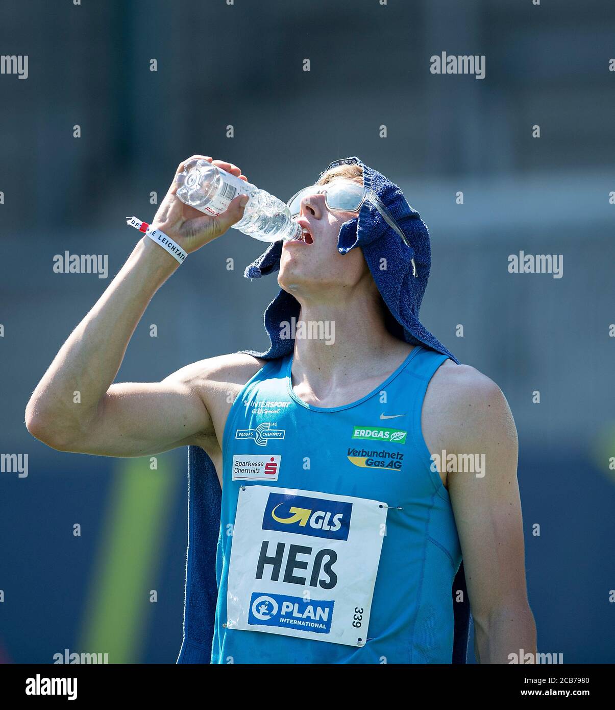 Brunswick, Deutschland. 08th Aug, 2020. Cooling off for winner Max HESS ...