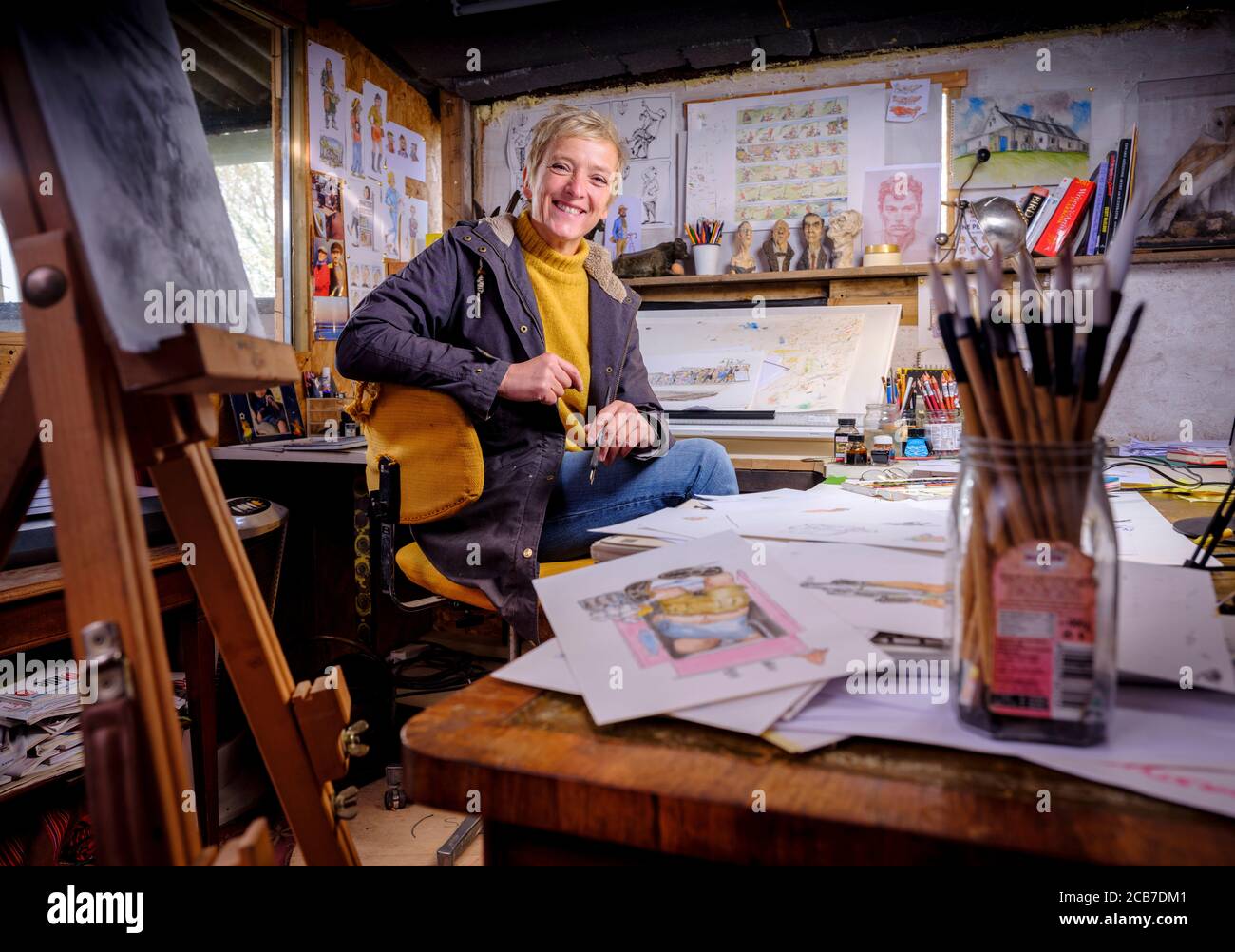Artist Chelsea Renton at her Lewes studio Stock Photo - Alamy