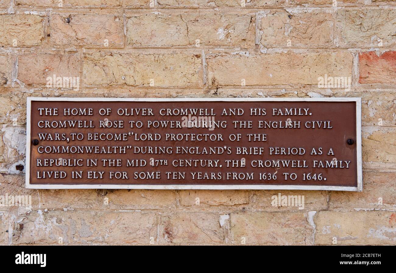 Oliver cromwell information sign hi-res stock photography and images ...
