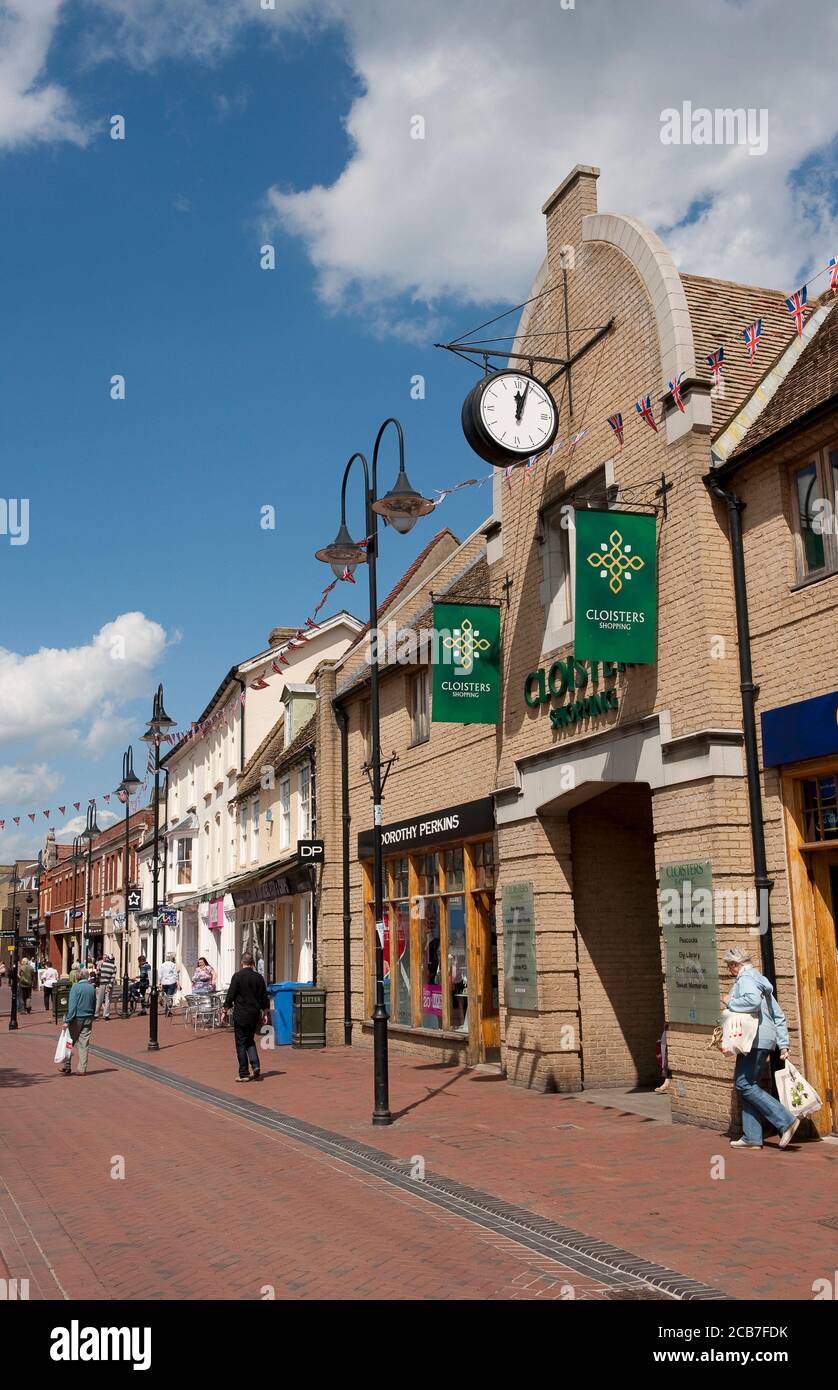 Ely shopping centre hi-res stock photography and images - Alamy