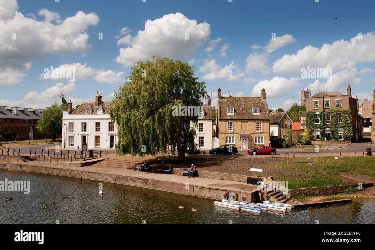 River Great Ouse in the cathedral city of Ely, Cambridgeshire, England ...
