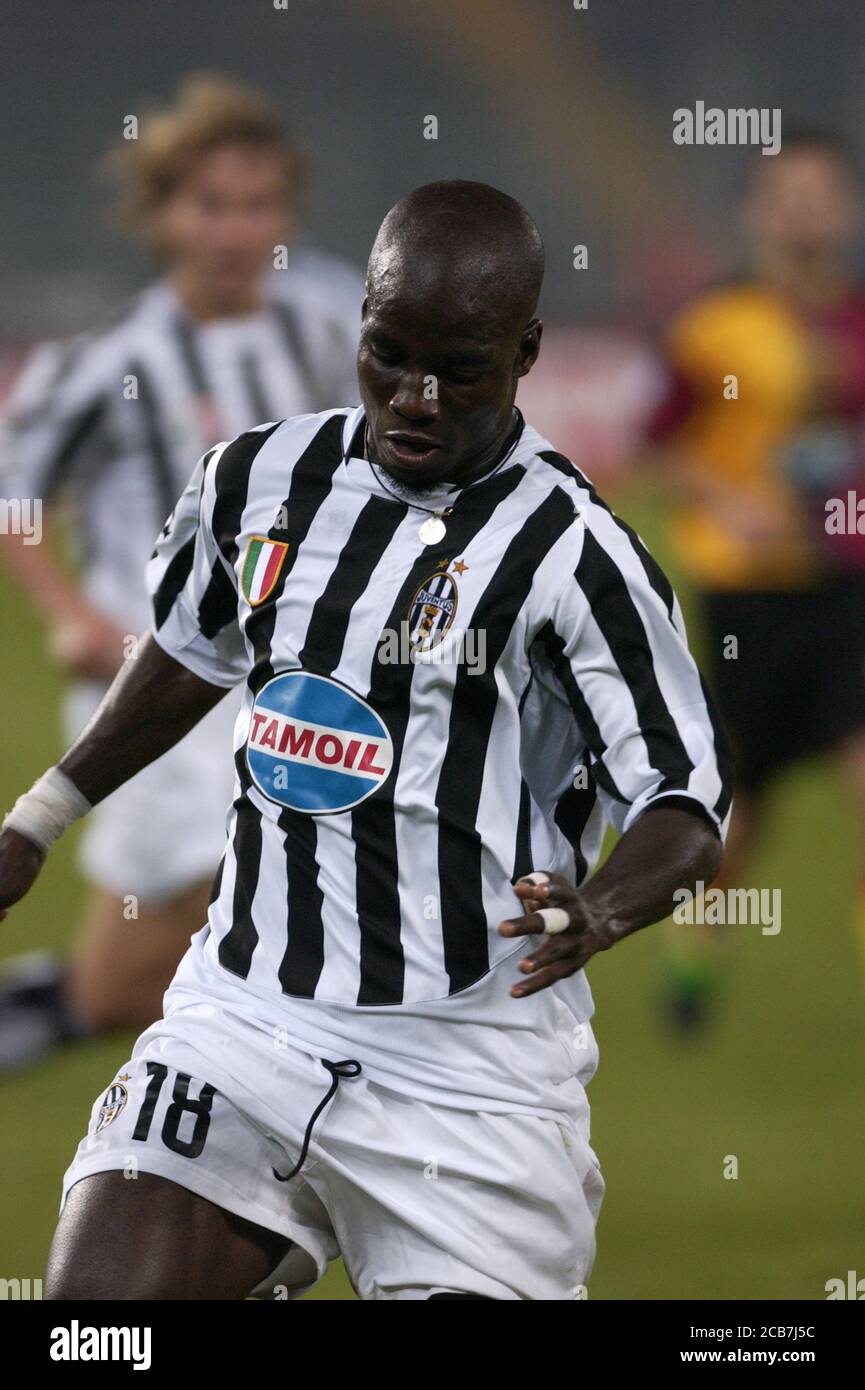 Champions league 2003 2004 hi-res stock photography and images - Alamy