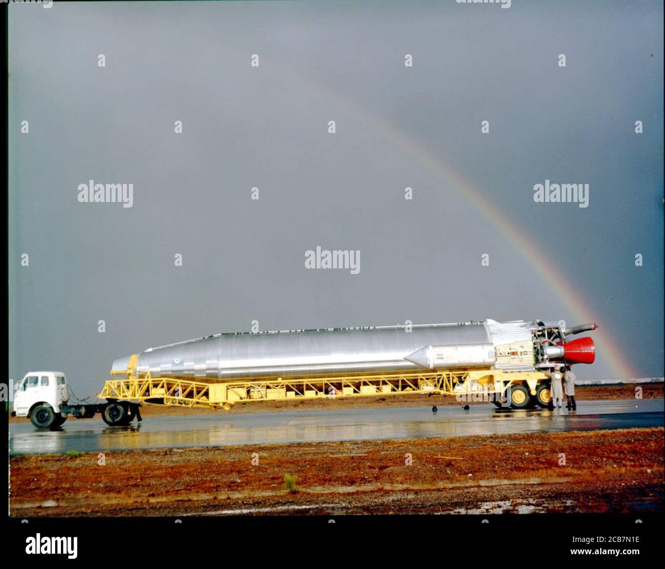 Missile loading hi-res stock photography and images - Alamy