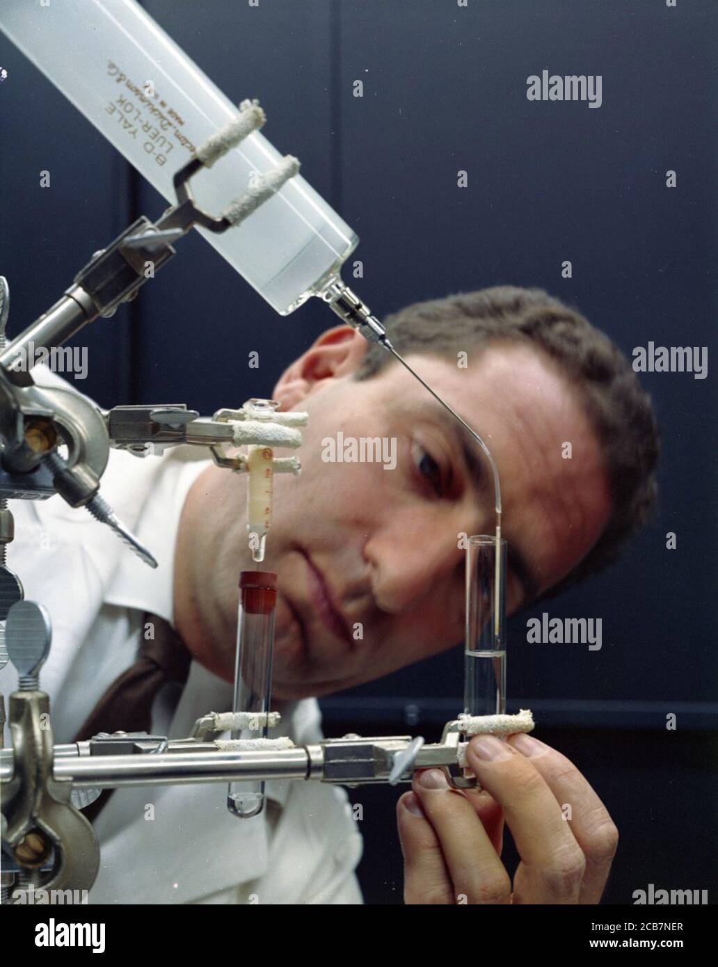 Black american biologist hi-res stock photography and images - Alamy