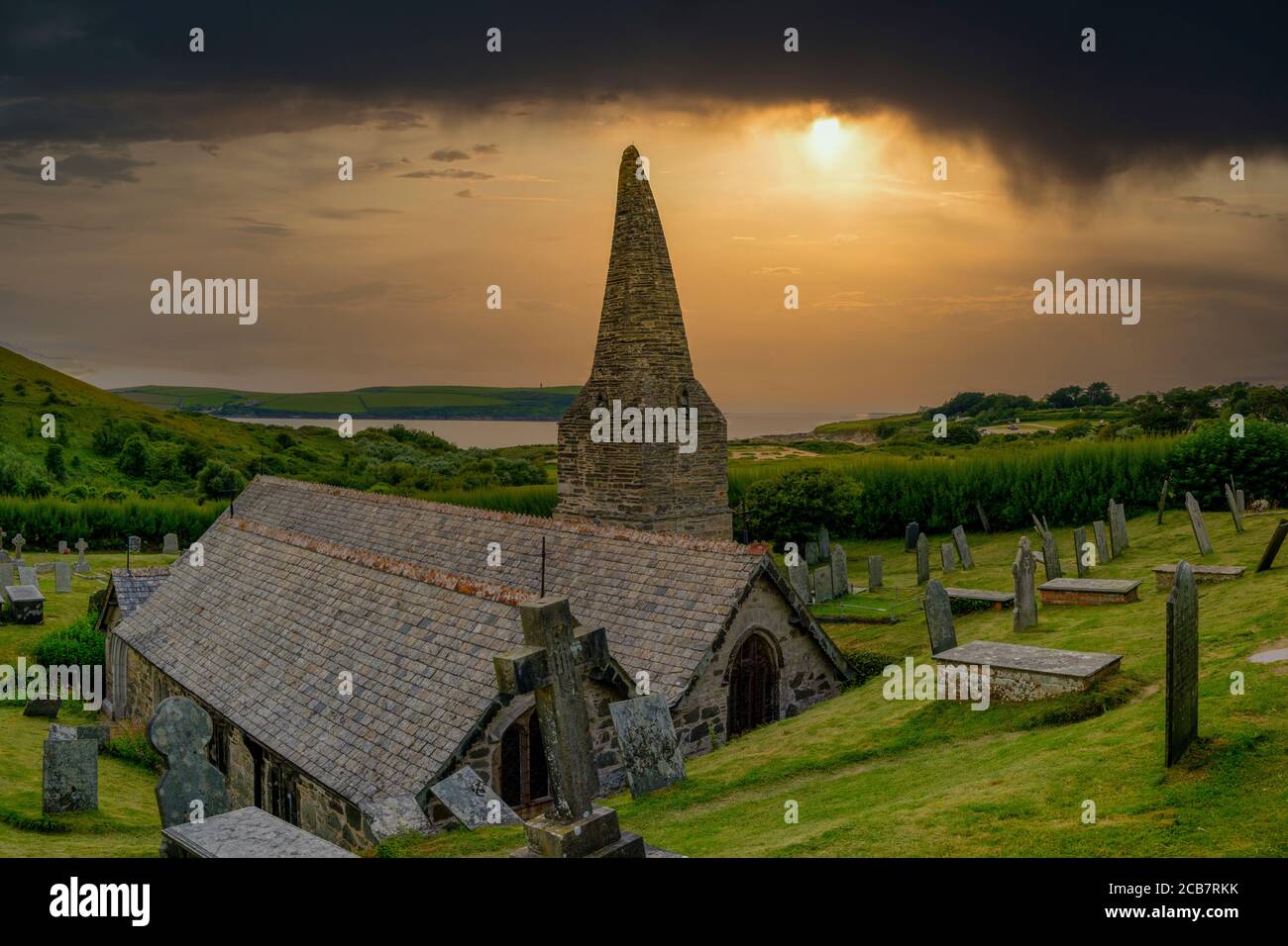 Spring old winchester hill hi-res stock photography and images - Alamy