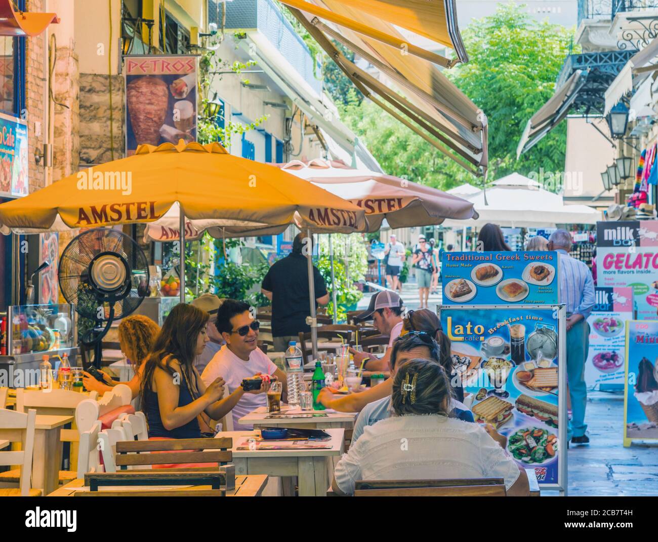 Athens, Attica, Greece. Cafe life in the Plaka neighbourhood Stock ...
