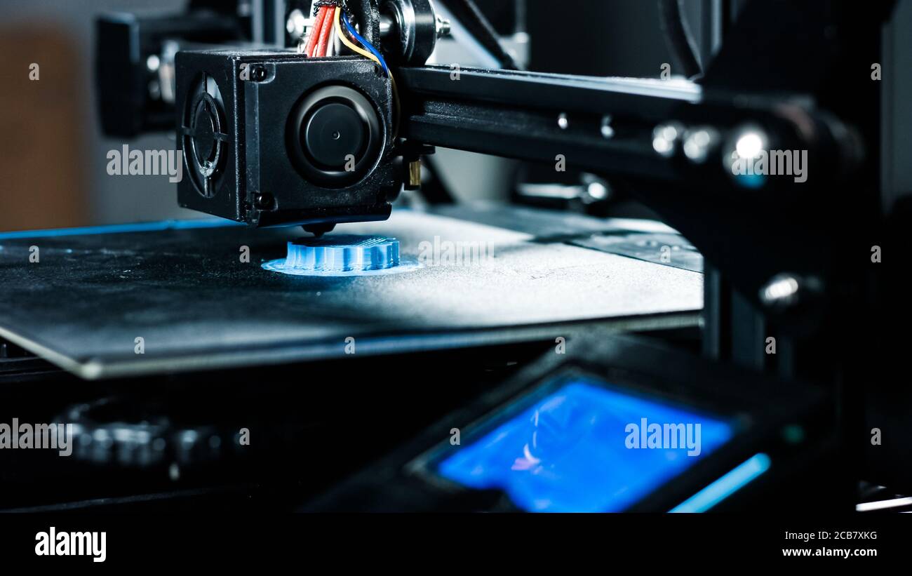 Close up working 3d printer hi-res stock photography and images - Alamy